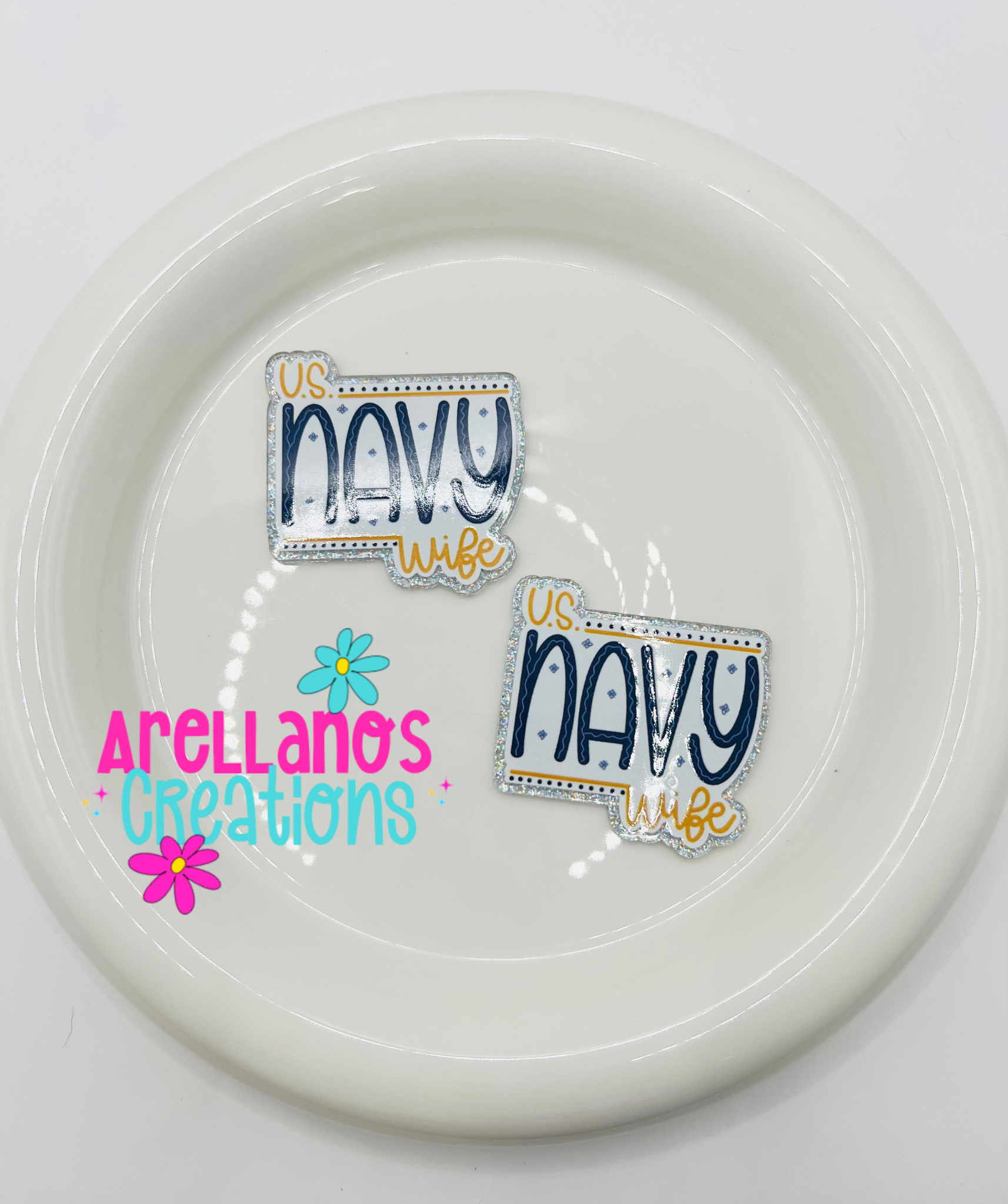 AF-27 U.S navy wife - acrylic flatback – Arellanos Creations