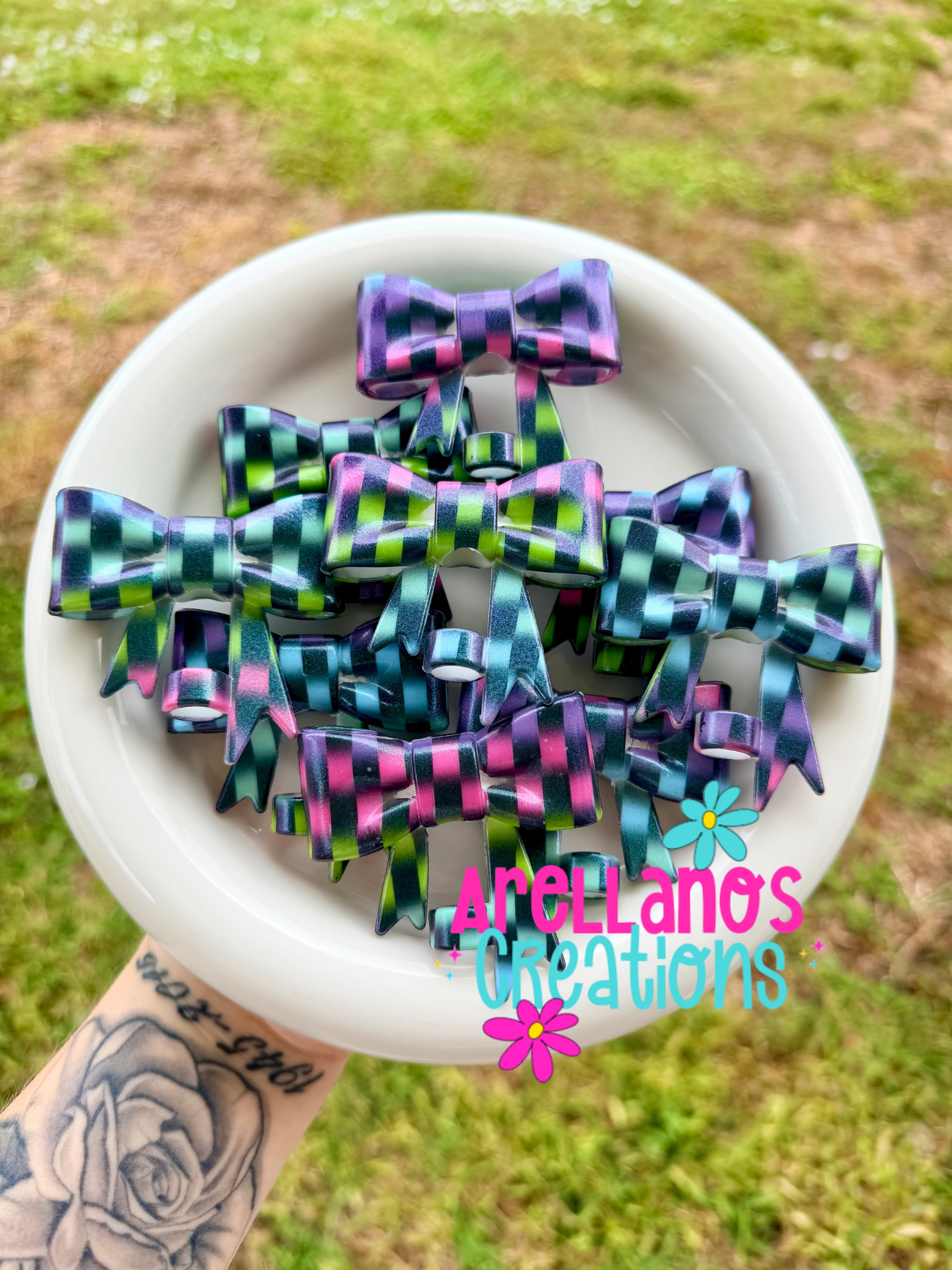 #122 neon trippy checkered large shiny bow straw topper – Arellanos ...