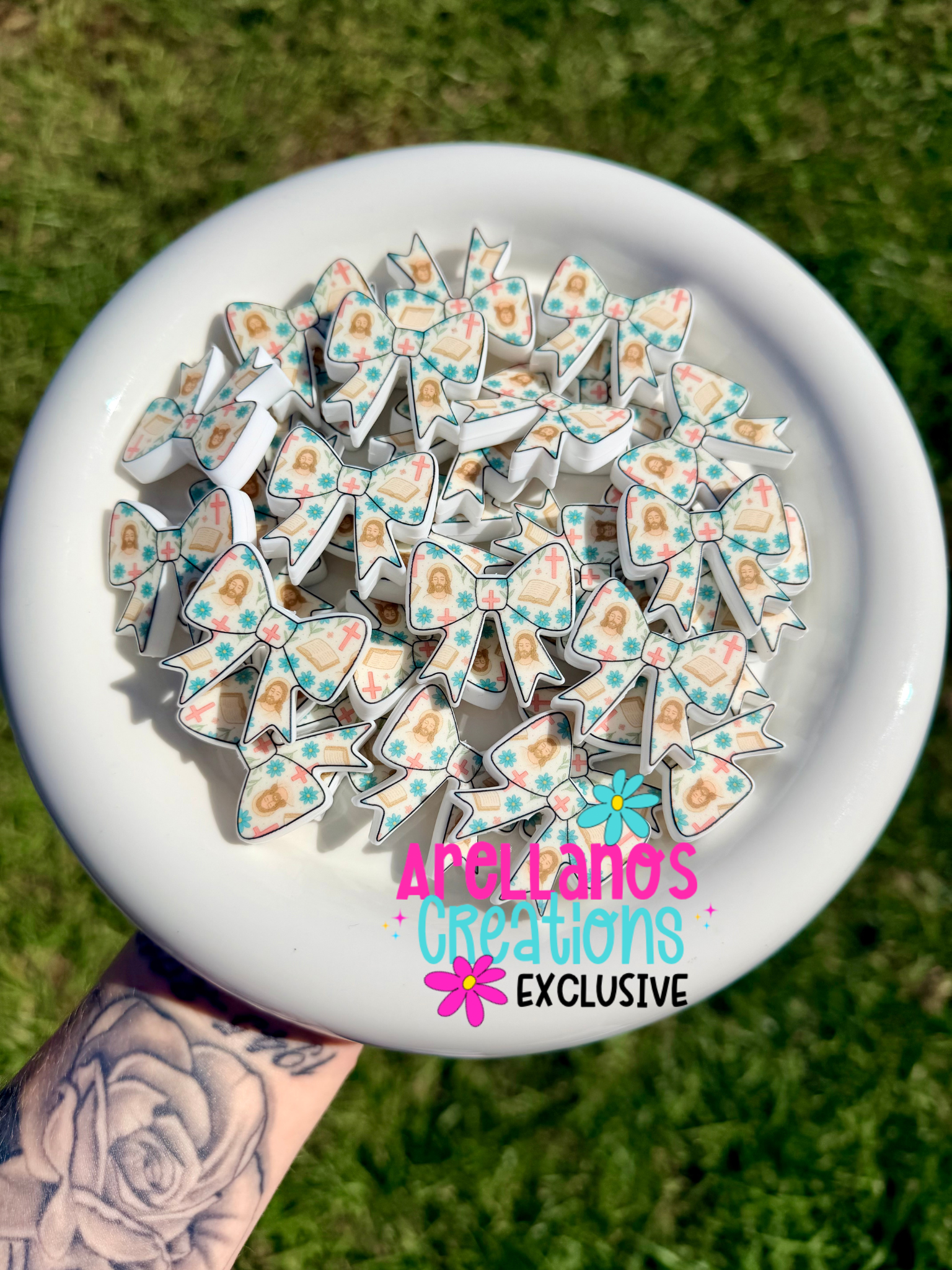 Jesus is king printed bow focal EXCLUSIVE – Arellanos Creations